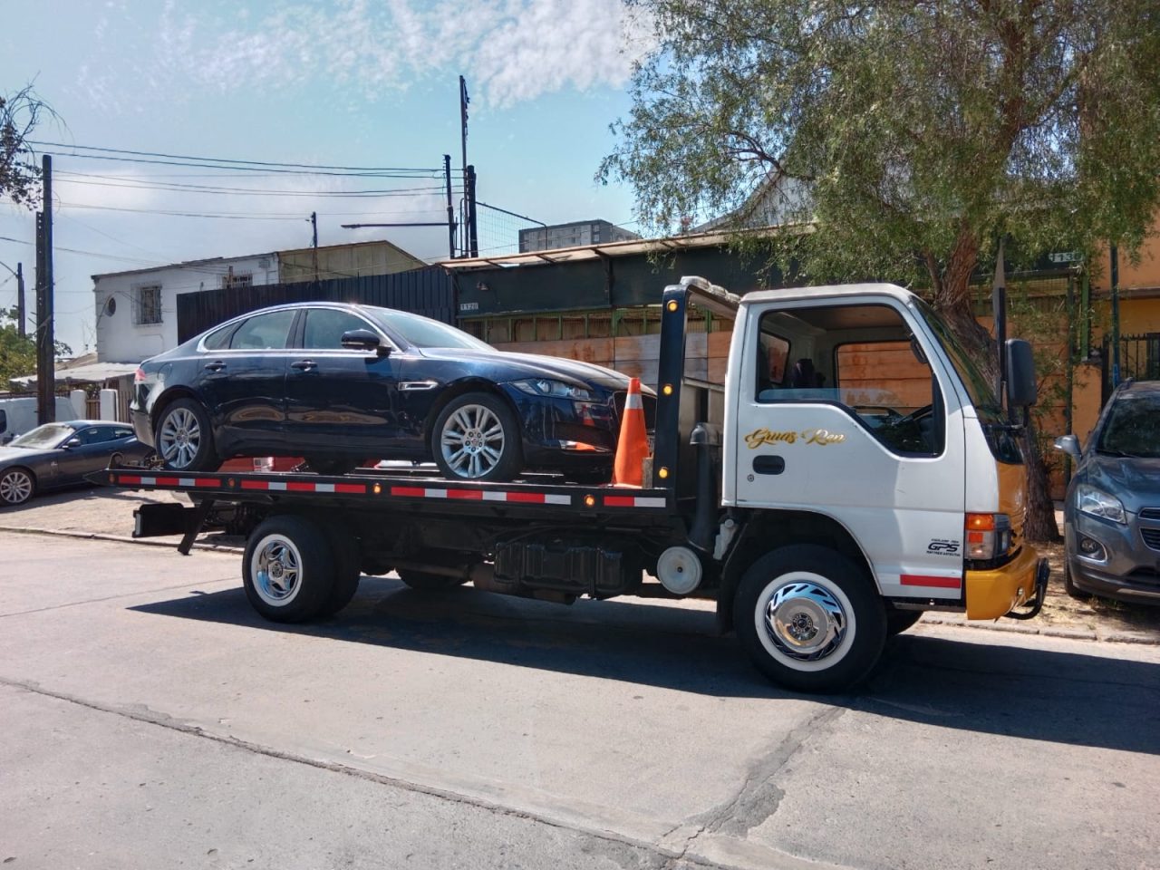 Grúa para autos, buses, camiones, La Cisterna - Grúas Ren